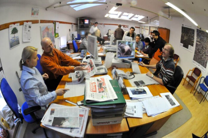Journalism’s roles and responsibilities - Media Helping Media